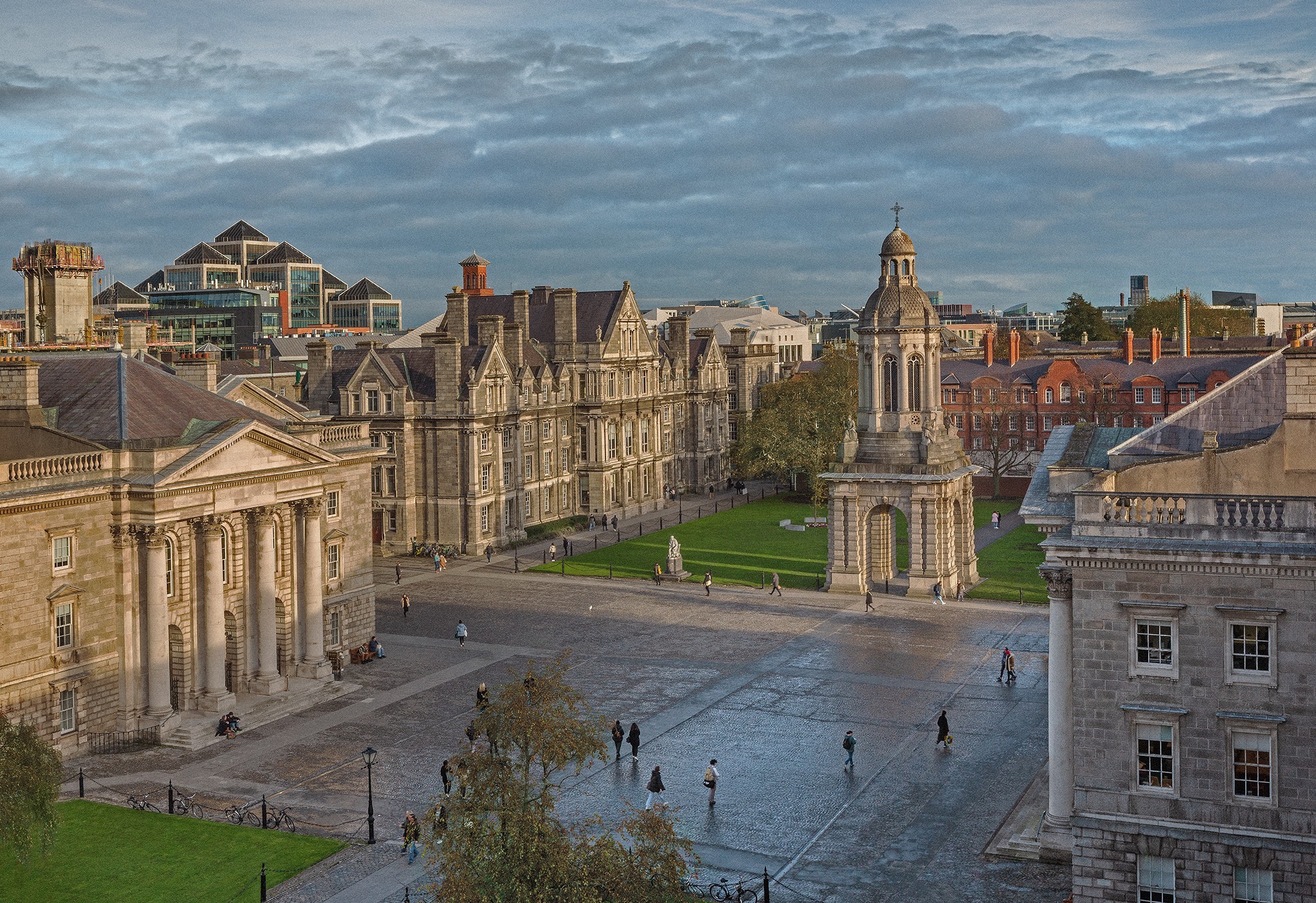 Best self-guided walking tour of Dublin | Visit Trinity