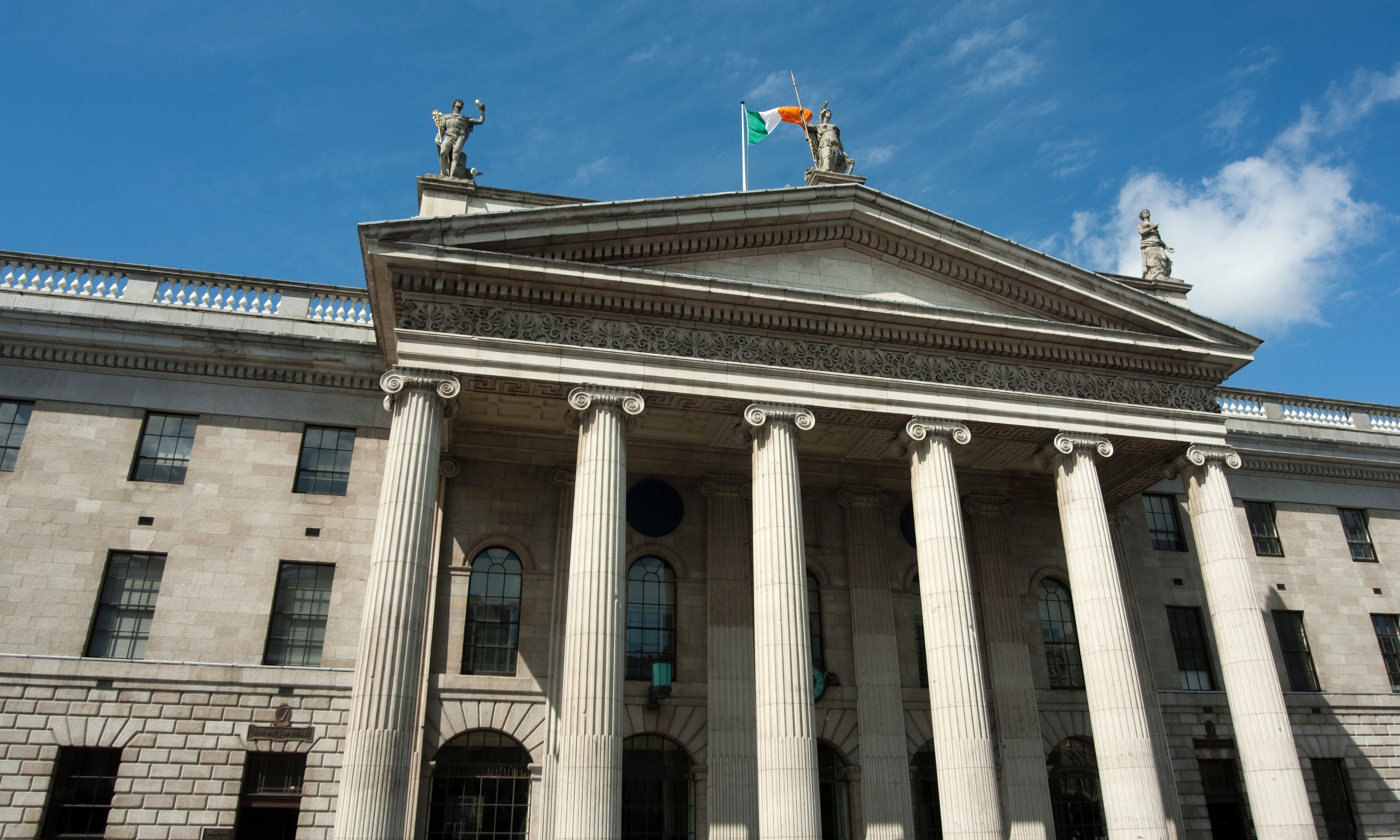 Best self-guided walking tour of Dublin | Visit Trinity