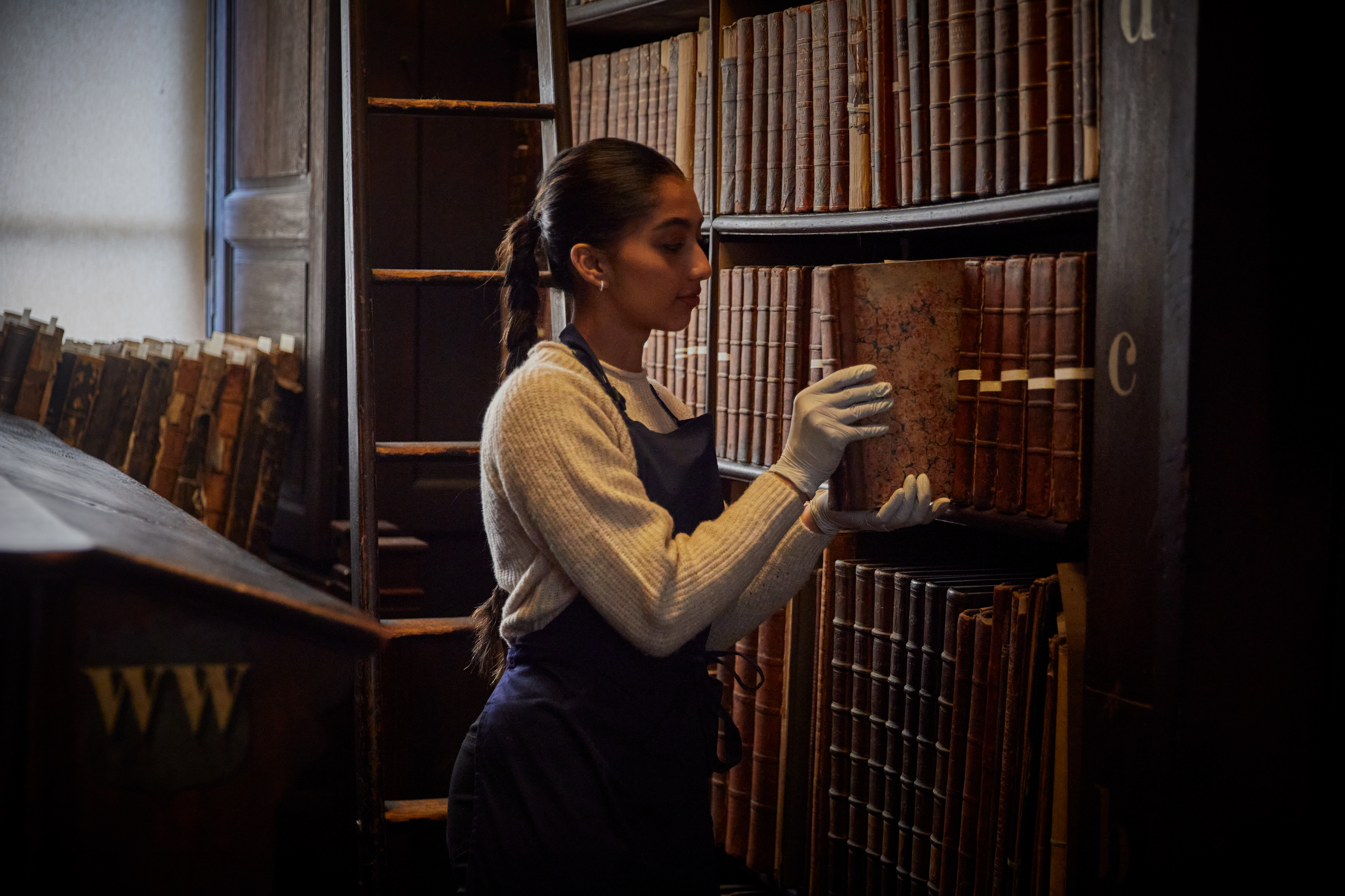5 Surprising Facts about the Book of Kells and Old Library: Insights ...